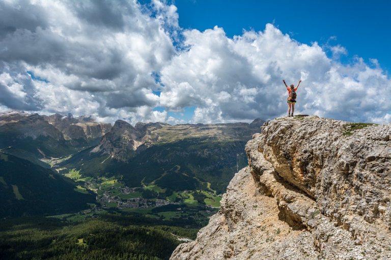 8 Challenges of Climbing a High Mountain