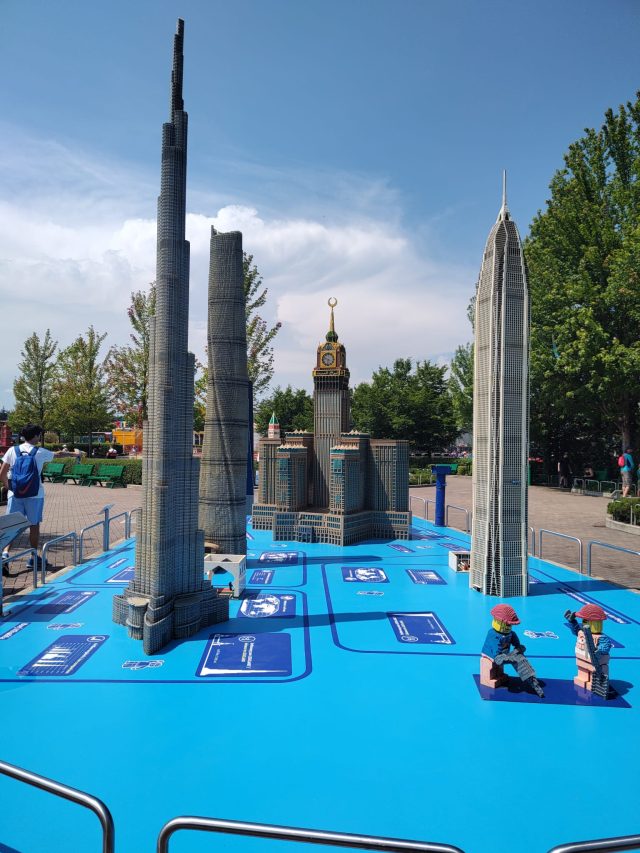 Legoland Günzburg, Germany: The Complete Family Guide to Legoland ...