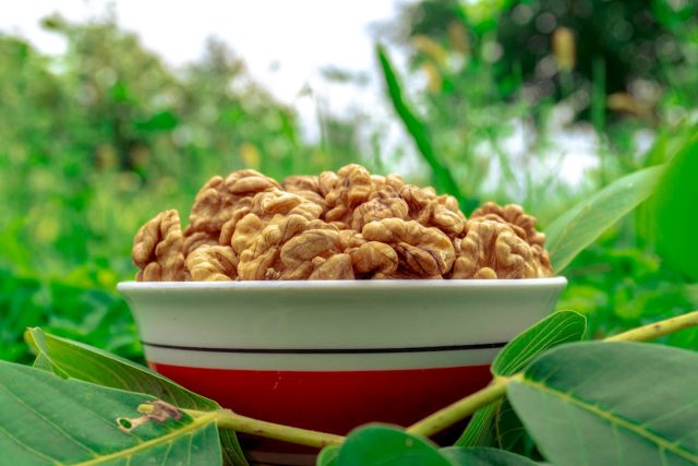 The Real, Science-Backed Benefits of Eating Walnuts (and How Much You ...