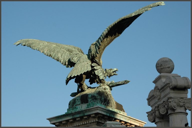 The 1 Day Budapest Itinerary That Stole Our Hearts: Fun Legends, Hidden ...